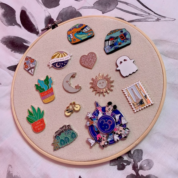 Pin Badge Display Board,buttons Lapel Enamel Pin Collection,wall ...