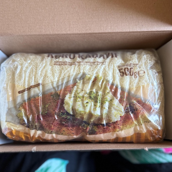 Exotic Snack Box Variety Pack, Premium Foreign Rare Snack Food Gifts ...