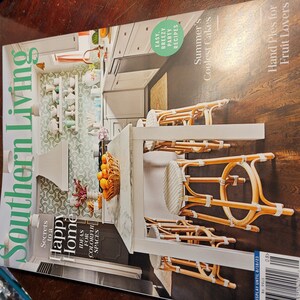 Easyriders Magazine Issue 559 April 2022 Sofia With Pascal Fishers 1972 ...