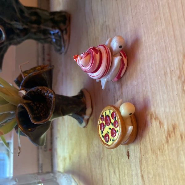 Custom Made Polymer Clay Cinnamon Roll Snail/ Figurine/ Ceramics ...