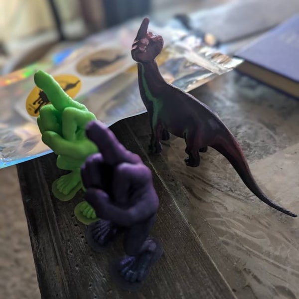 F-u-asaurus Funny Middle Finger Dinosaur Flip off Novelty Silly Gag ...