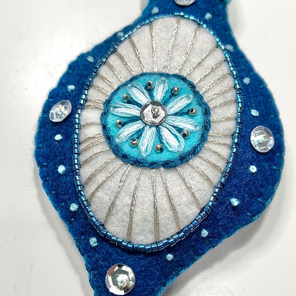 Four Seasons Embroidery Pattern Bundle, Seasonal Samplers, Botanical ...