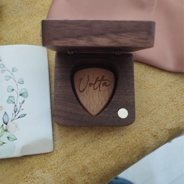 Custom Wooden Guitar Picks Box,personalized Guitar Pick Holder Storage ...