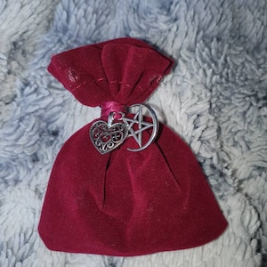 LOVE MAGNET Mojo Bag/charm and Spell Bag - Etsy