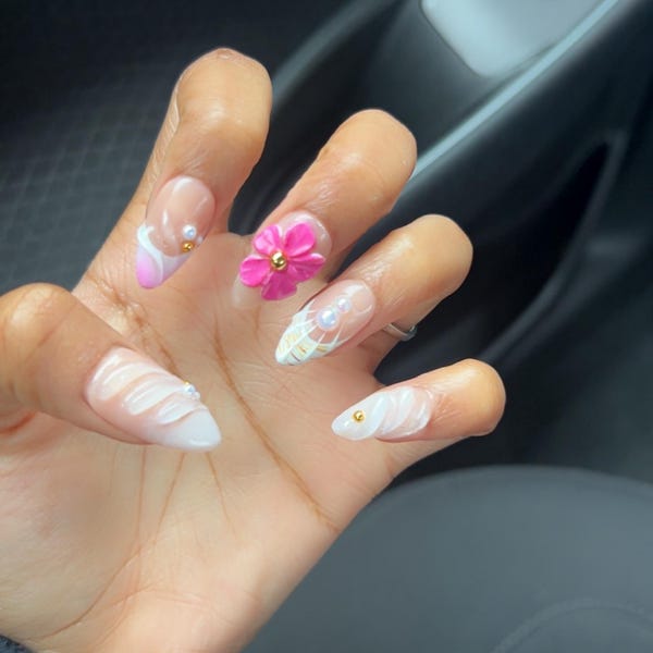 3D Flower Freestyle Medium Almond Press on Nails, Ombre Nail | Red ...