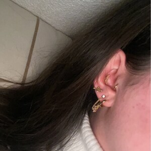 Flower Minimalist Earring L Cartilage Piercing L Helix Piercing L Stack ...