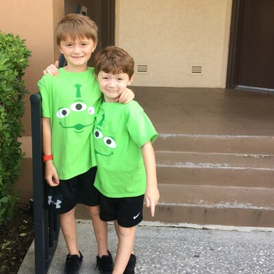 Disney Toy Story Aliens T-shirt Funny Disney Alien Costume Little Green ...