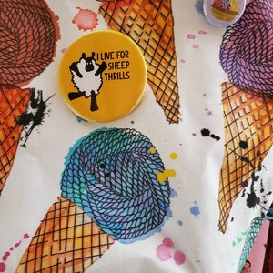 Pink Knitting Pin, Angry Yarn Ball Emoji, Unravelling Knitting Pun ...