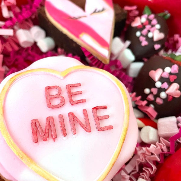 Be Mine Love Heart Cookie Cutter and Embosser, Valentines Cutter ...
