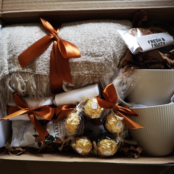Cozy Hygge Gift Box, Hygge Gift, Housewarming Giftset, Self Care ...