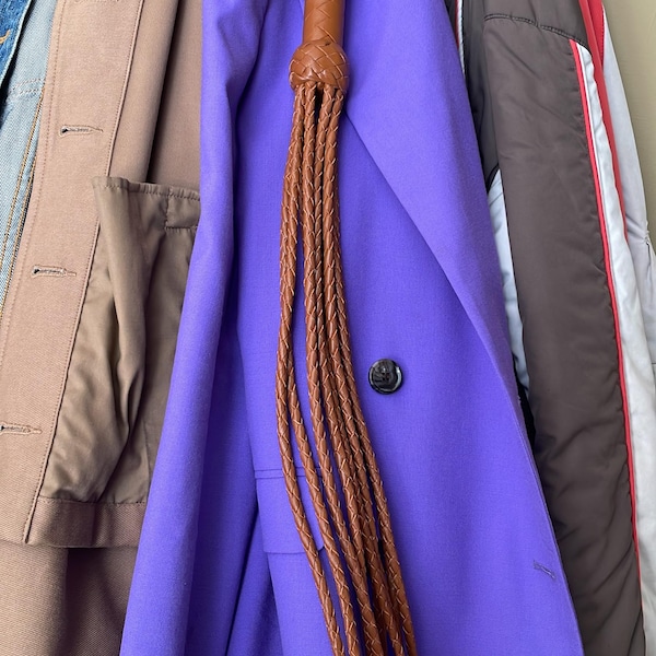 Cat of 9 Tails Genuine Thick Leather Flogger Red Roses & Petals Flowers ...