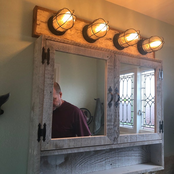 The SEA CAPTAIN Nautical Beach Vanity Light - Etsy