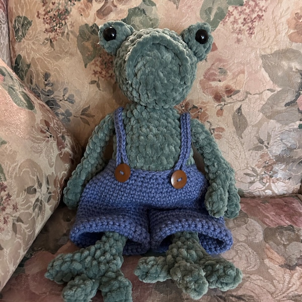 Herbert the Frog Crochet Pattern – Low Sew Doll With Overalls (PDF ...