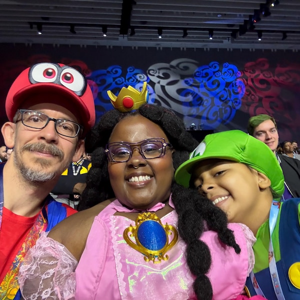 Princess Peach Costume for Women, Princess Peach Cosplay Dress up Apron ...