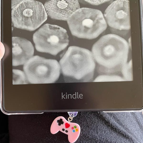 Pink Themed Kindle Charms | USB-C Dust Plug | Kindle Paperwhite ...