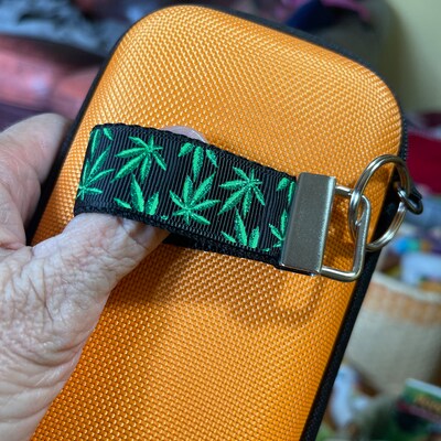 Autism Key Fob Puzzle Key Fob Autism Keychain Puzzle Piece Wristlet ...