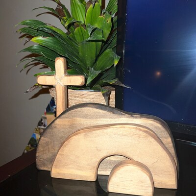 Empty Tomb Display / Empty Tomb Easter Decor Easter Creche Resurrection ...