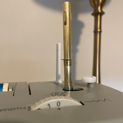 1/4 Inch Thread Winder Bobbin Pin Spool Adapter for Singer and Other ...