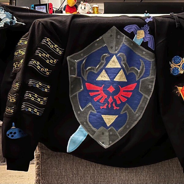 Zelda Machine Embroidery Design - Hylian Shield With Master Sword 3x3 ...
