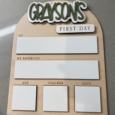 Personalized Back to School Sign With Whiteboard First Day of School ...