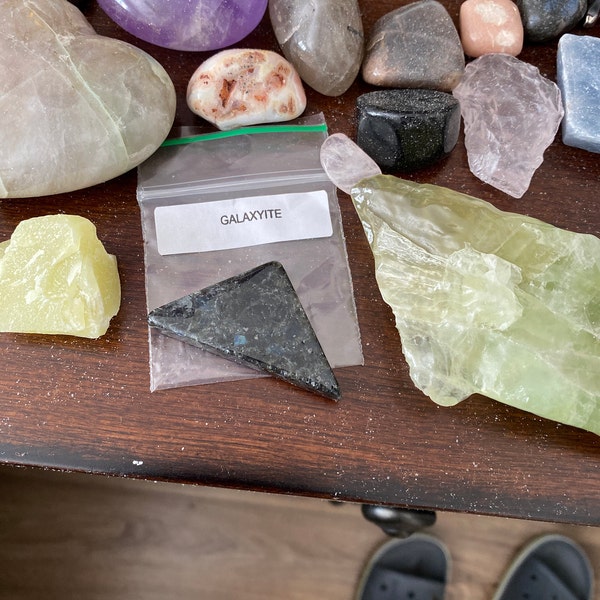 Wyoming Banded Iron Genesis Stone Suiseki Stone Natural Crystals Worry ...