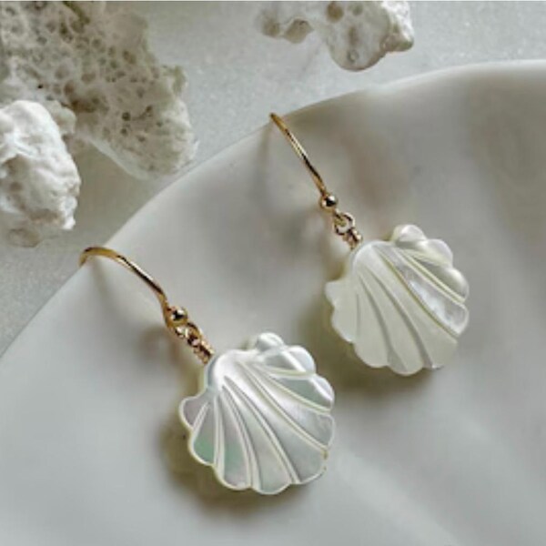 Mother of Pearl Shell Earrings / 14K Gold-filled Earrings / Shell Charm ...