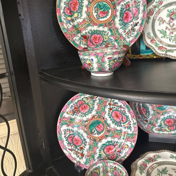 Vintage Rose Medallion Famille Decorative Bowl, Vintage Porcelain Hand ...