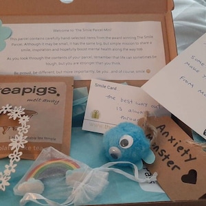 Kind Postcard Pack of 10, Random Act of Kindness, Pocket Hug, Pick Me ...