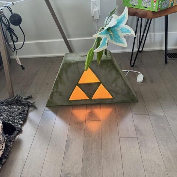 Legend of Zelda Hyrule Flag, Hyrule Castle Flag, Hylian Flag MASSIVE ...