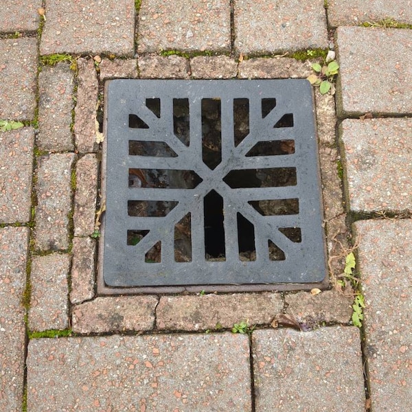 SQUARE Cast Iron Gully Grid Driveway Drain Cover Drainage Guard Gutter ...