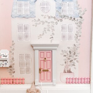 Hand Painted Wooden Door MOUSE HOUSE Dollhouse Door Pérez - Etsy