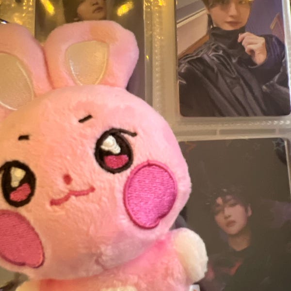 Yuqi Freak Red Rabbit Keychain Gidle - Etsy