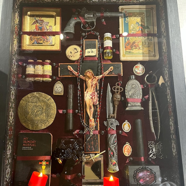 Vampire Slayer Kit, Shadow Box, Dracula Memorabilia, Crucifix, Rosary ...