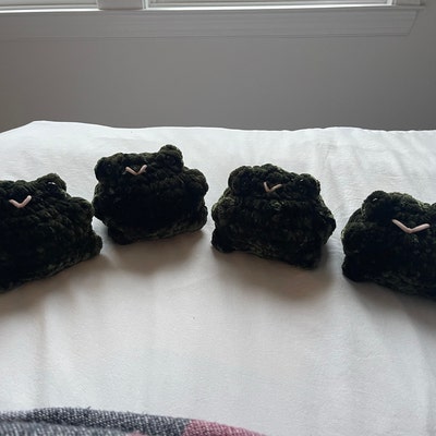 Ted the Thick Toad, Free NO-SEW Crochet Amigurumi PDF Pattern, Small ...