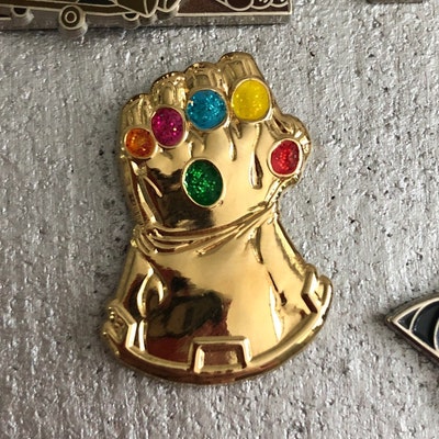 INFINITY GAUNTLET 3D Gold Metallic Enamel Pin - Etsy