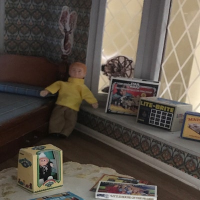 Lite Brite Toy Box Dollhouse Miniature 1:12 Scale Dollhouse Accessory ...