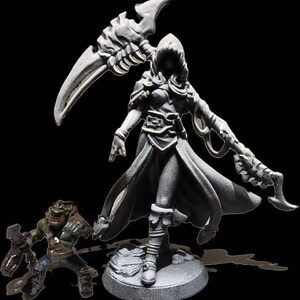 Dark Elf Matriarch 32mm 1 Pose 3D Printed Fantasy - Etsy UK