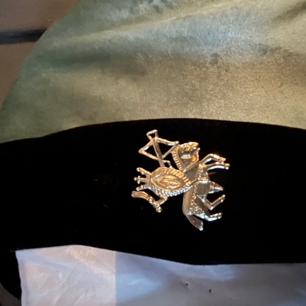 Ironic Shameless Medieval Pilgrim Badge Vulva Hunter With Crossbow ...