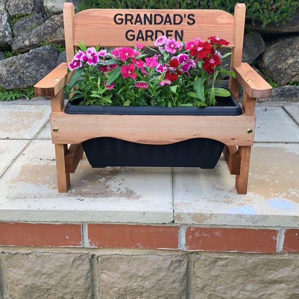 Mum’s Garden Bench Planter Hearts - Etsy UK