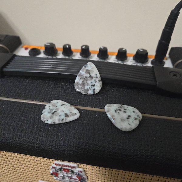 White Buffalo Horn Guitar or Bass Pick - 3.0 Mm Ultra Heavy Gauge - 351 ...