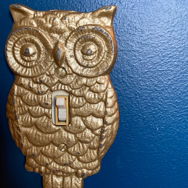 Shabby Chic Owl Light Switch Cover: Distressed Farmhouse Decor - Etsy