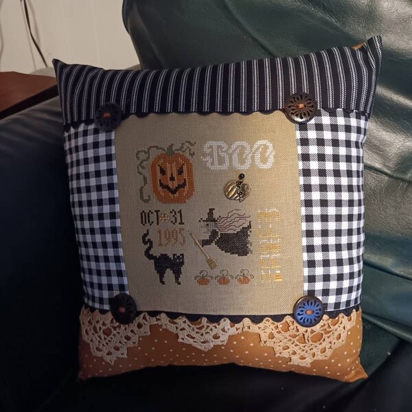 Brenda Gervais Cross-stitched SPRING Into SUMMER PILLOW on 14 Count ...