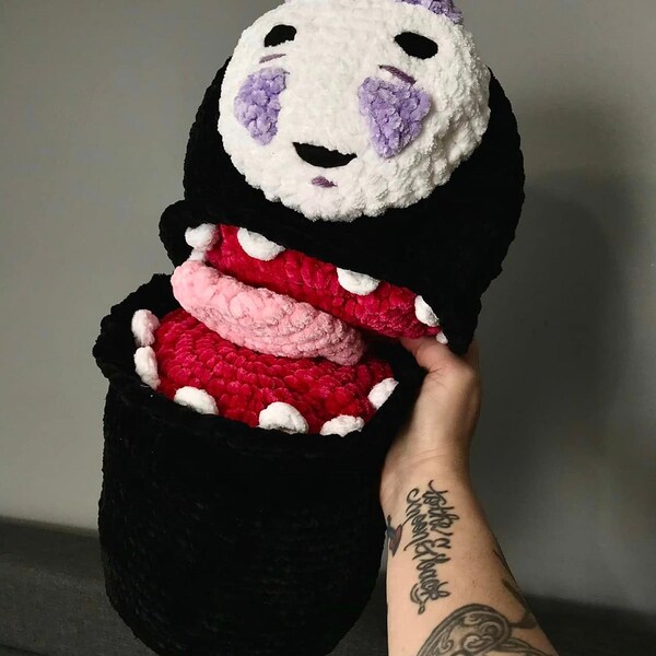 PATTERN No-face Crochet Pattern, Kanoshi, Spirited Away Amigurumi, PDF ...