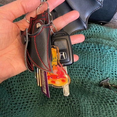 Bat Keychain, Goth Keychain, Bath Key Holder, Halloween Keychain ...