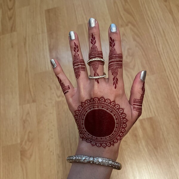 Instant Henna Tattoo Sticker Waterproof Red Fake Mehendi Sticker ...