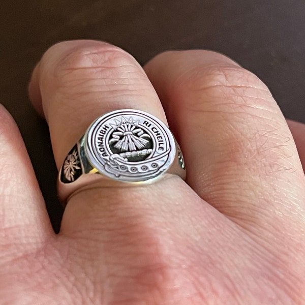 Personalized Signet Ring, Custom Made Family Crest Signet Ring With ...