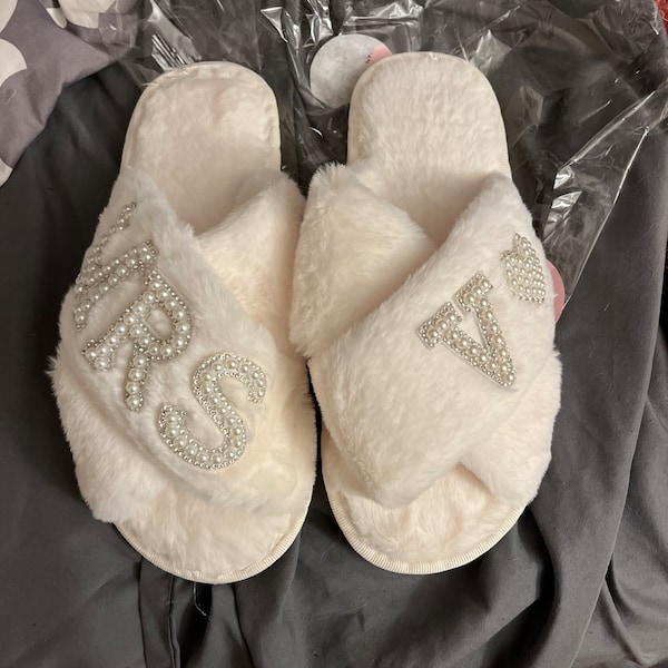 High Quality Custom Bride Slippers: Personalized Mrs Slippers - Etsy
