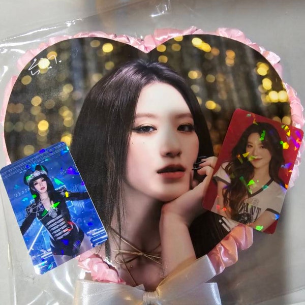 Ateez Seonghwa Photo KPOP Picket / Fan With Ruffles - Etsy