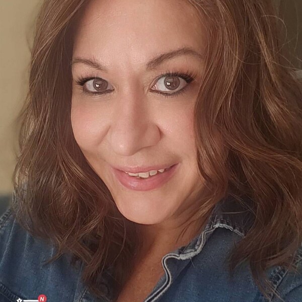 Remi Light Density 16”- 21.5" Neutral Blonde Layered With Curtain Bangs ...