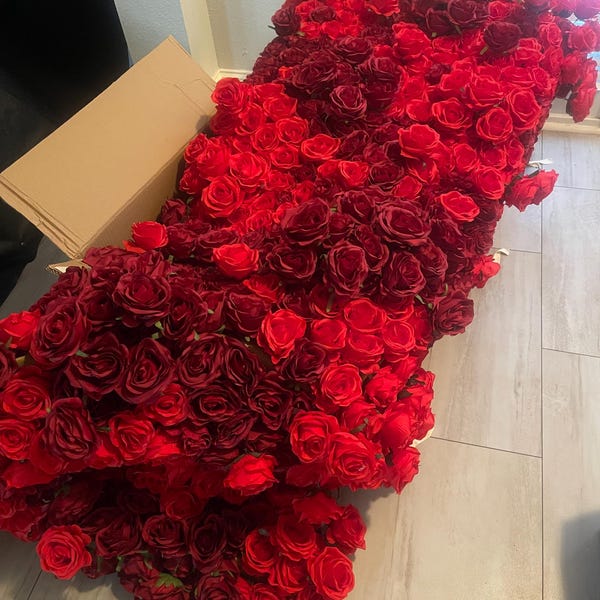 Royal Blue White Flowers Wall Backdrop Custom 3D Artificial Rose Flower ...